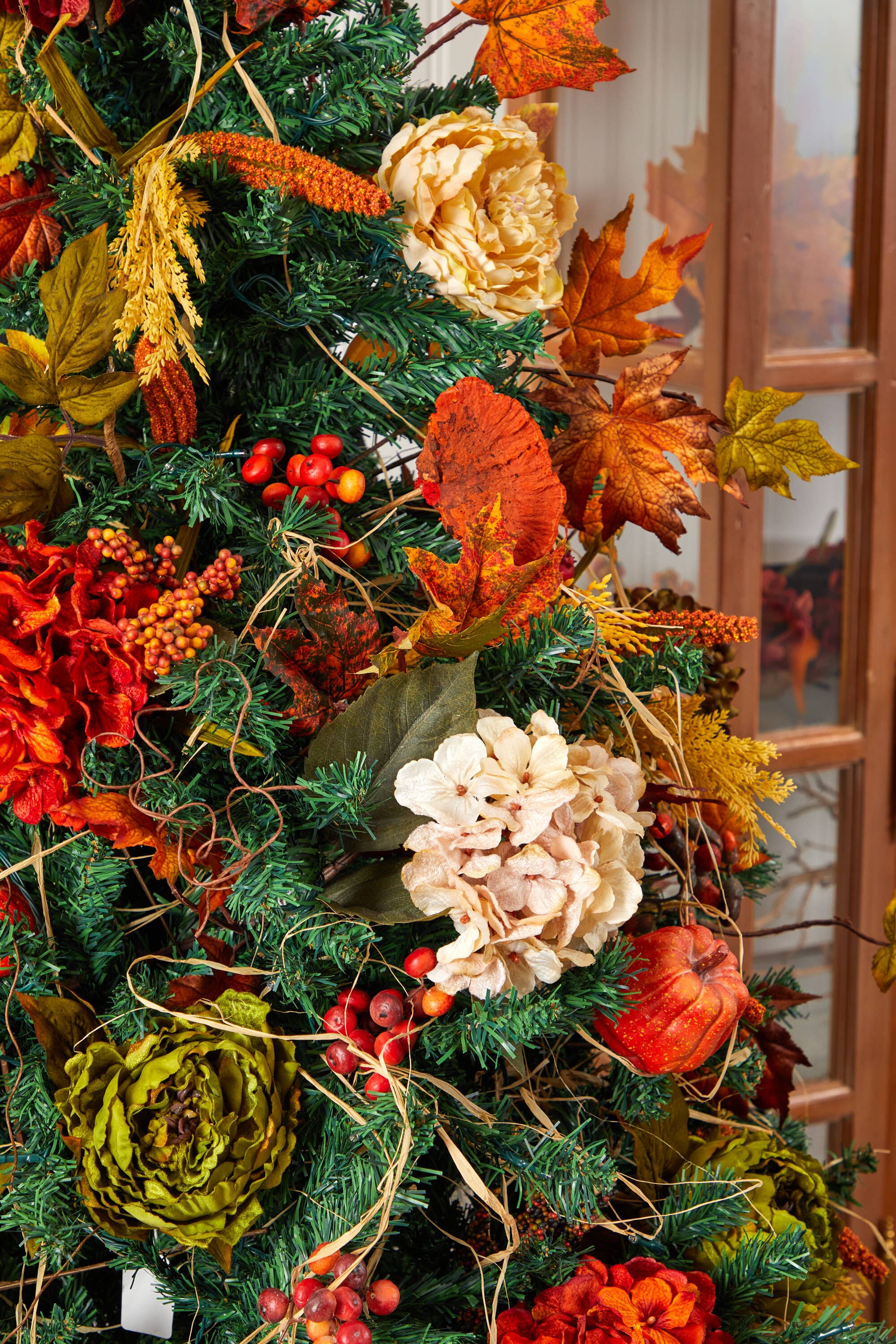 10 Christmas Tree Flower Decor Ideas Tips Nearly Natural