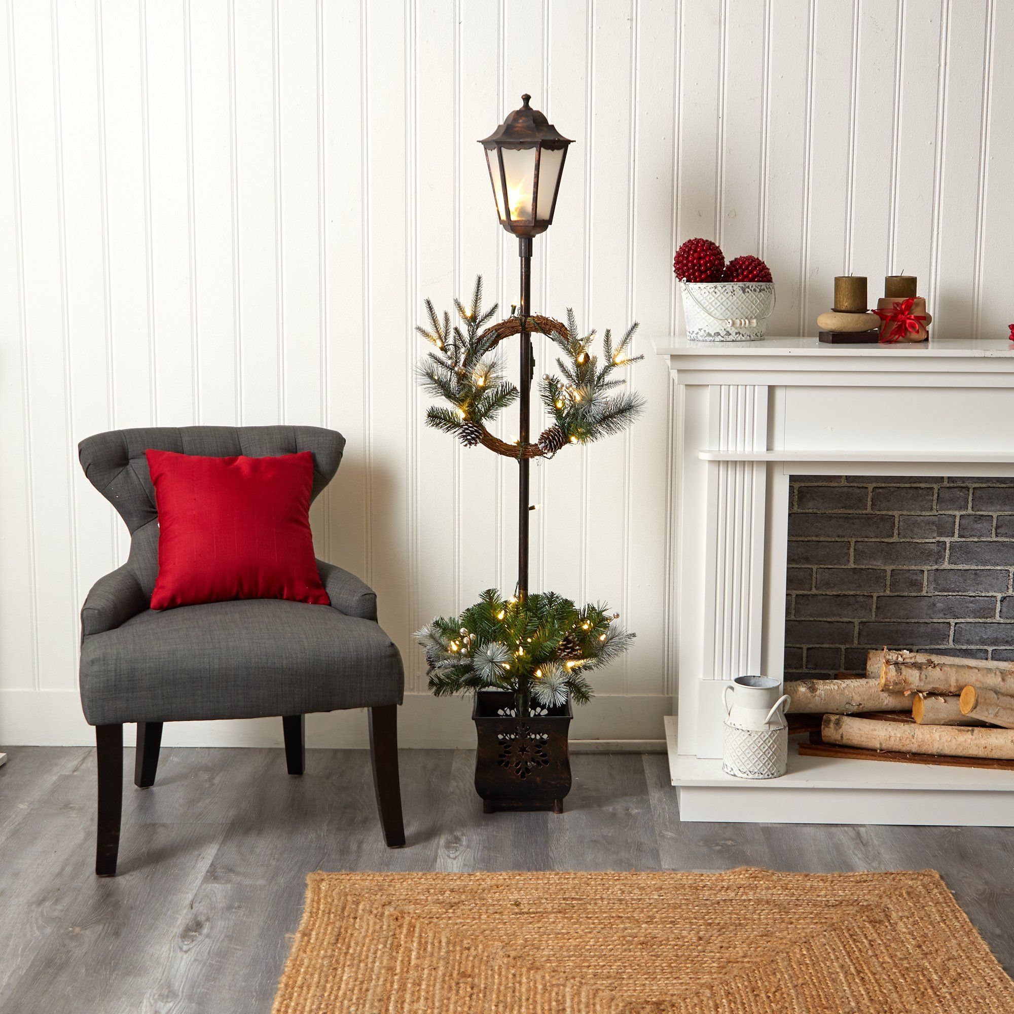 5’ Holiday Pre-lit Decorated Lamp Post with Greenery, Decorative ...