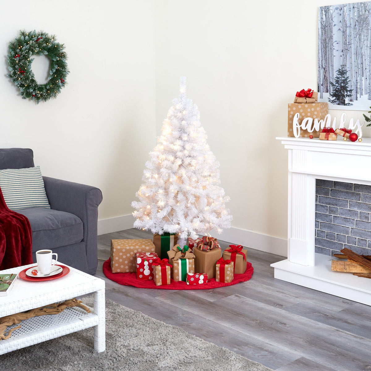 Novelty Christmas Trees – Nearly Natural